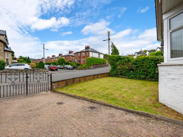 2 bedroom bungalow for sale in 2 Hillend Road, Burnside, Glasgow, G73