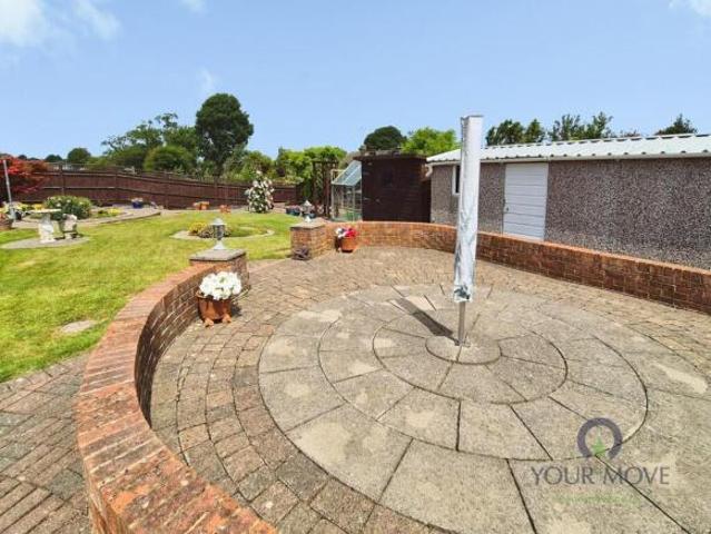 2 bedroom bungalow for sale in Combe Rise, Eastbourne, East Sussex, BN20