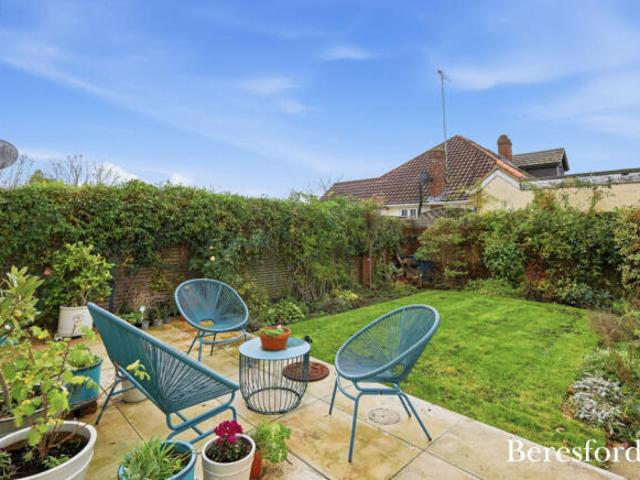2 bedroom bungalow for sale in Church Road, Mountnessing, CM15