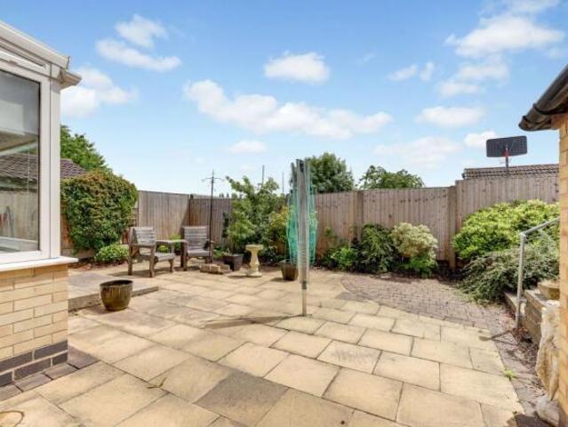 2 bedroom bungalow for sale in Christina Crescent, Nottingham, NG6