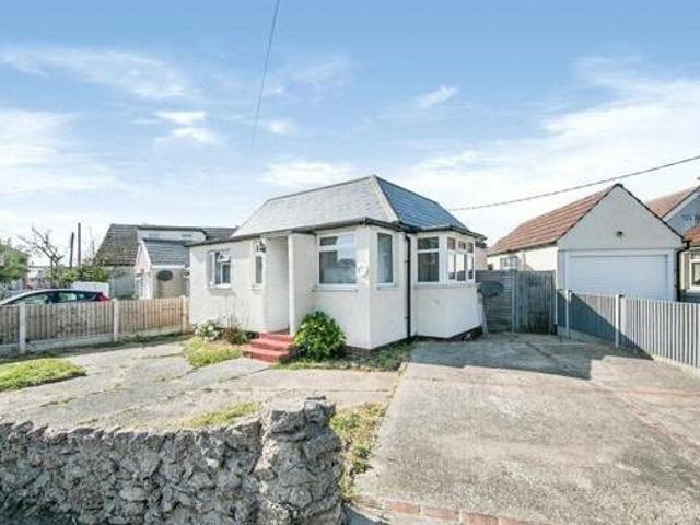 2 Bedroom Bungalow For Sale In Clacton on sea, Essex