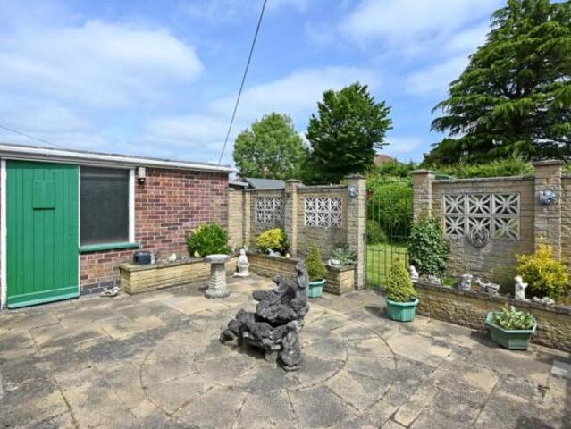 2 bedroom bungalow for sale in Almsford Road, Acomb, York, YO26