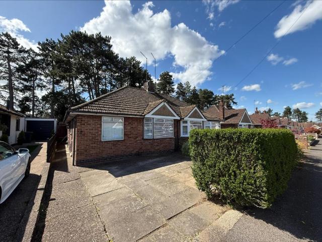 2 bedroom bungalow for sale in Ashley Way, Westone, NN3 3EB, NN3