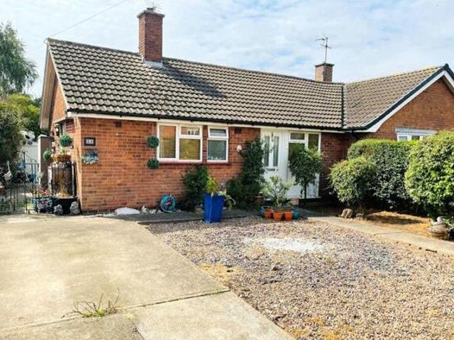 2 Bedroom Bungalow For Sale In Aslockton, Nottingham