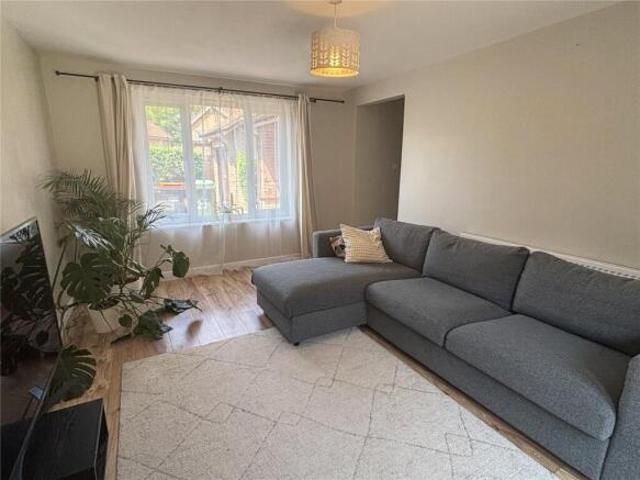 2 bedroom bungalow for sale in Bottesford Close, Emerson Valley, Milton Keynes, Buckinghamshire, MK4