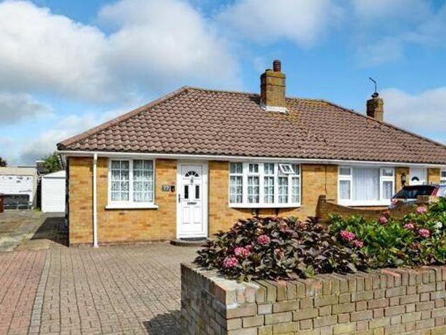 2 Bedroom Bungalow For Sale In Bognor Regis, West Sussex