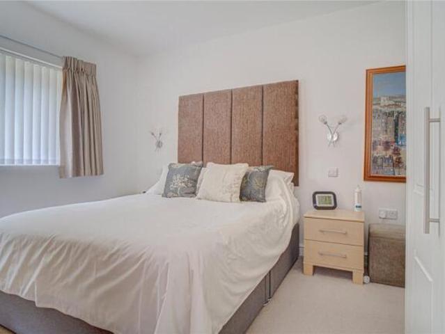 2 bedroom bungalow for sale in Barnes Road, Kingsdown Retirement Village, Swindon, SN3