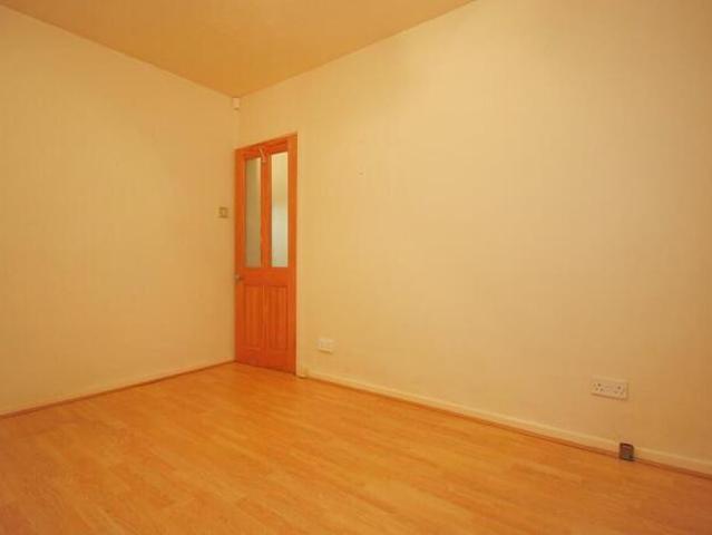 2 bedroom bungalow for sale in Belmont Rise, Low Moor, Bradford, BD12