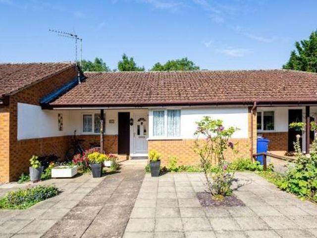 2 Bedroom Bungalow For Sale In Bicester, Oxfordshire