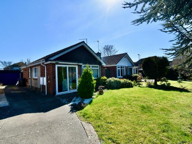 2 bedroom bungalow for sale in Brockwood Close, Duston, Northampton, NN5