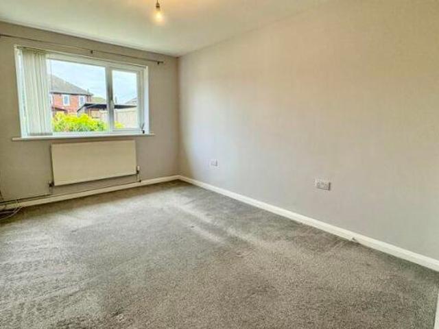 2 bedroom bungalow for sale in Broadway, North Hykeham, Lincoln, LN6