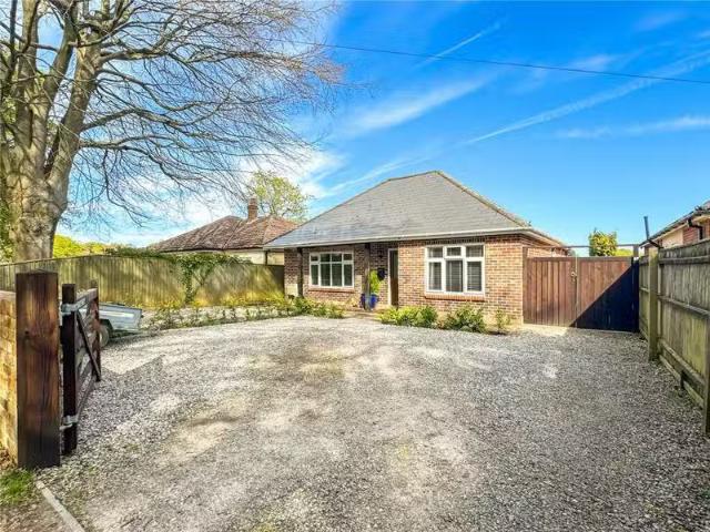 2 bedroom bungalow for sale in Burley Road, Bransgore, Christc.