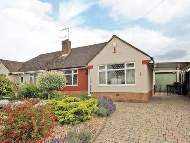 2 bedroom bungalow for sale in George Street Clapham Bedfordshire MK41