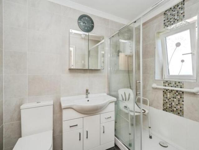 2 bedroom bungalow for sale in Glebe Road, Loughor, Swansea, SA4