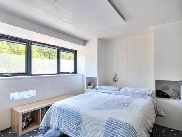 2 bedroom bungalow for sale in Gloucester Road, Bath, Somerset, BA1