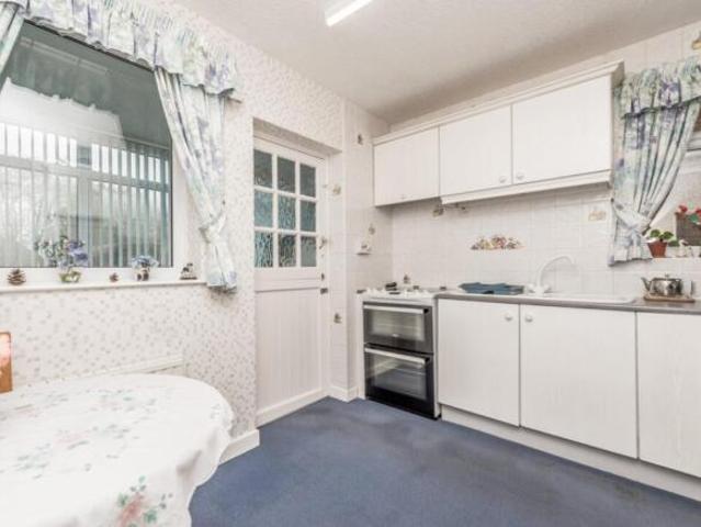 2 bedroom bungalow for sale in Grange Avenue, East Bierley, Bradford, West Yorkshire, BD4