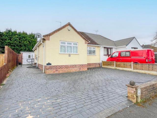 2 bedroom bungalow for sale in Grasmere Close, Wolverhampton, WV6