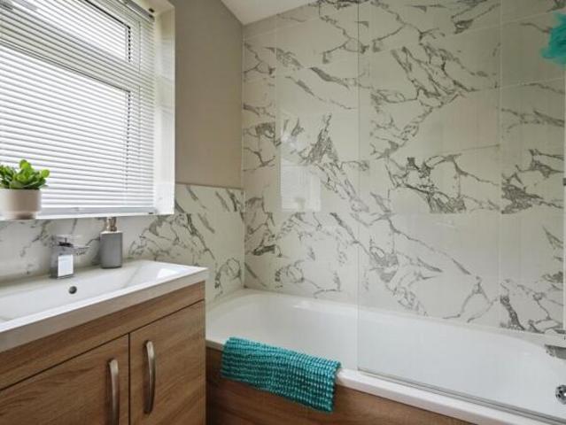 2 bedroom bungalow for sale in Guilford Avenue, Whitfield, Dover, Kent, CT16