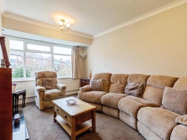 2 bedroom bungalow for sale in Detroit Avenue, Leeds, West Yorkshire, LS15