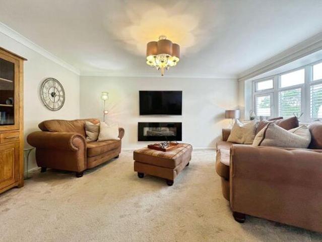 2 bedroom bungalow for sale in Dunsley Gardens, Newcastle Upon Tyne, NE13