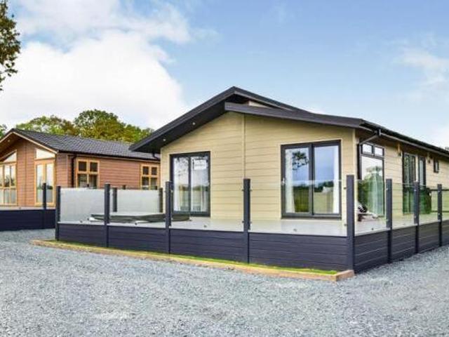 2 Bedroom Bungalow For Sale In Eaton, Cheshire