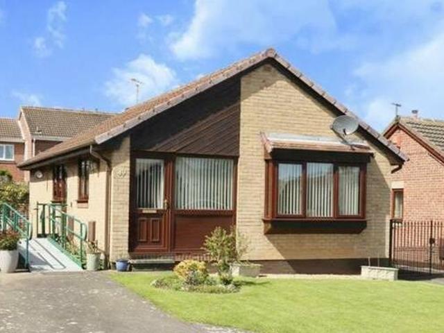 2 bedroom bungalow for sale in Elcroft Gardens Beighton Sheffield S20