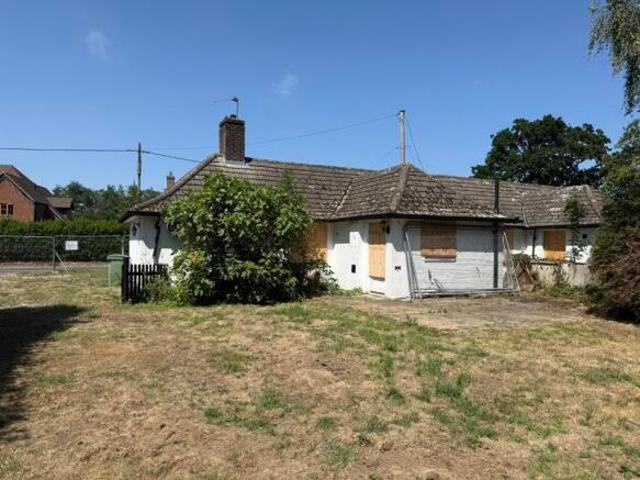 2 bedroom bungalow for sale in Forum Cottage, Chartway Street, Sutton Valence, Maidstone, Kent, ME17 3JA, ME17