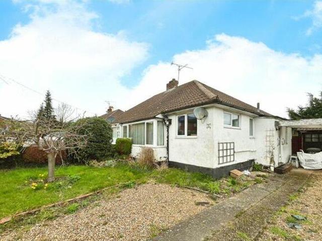 2 Bedroom Bungalow For Sale In Farnham