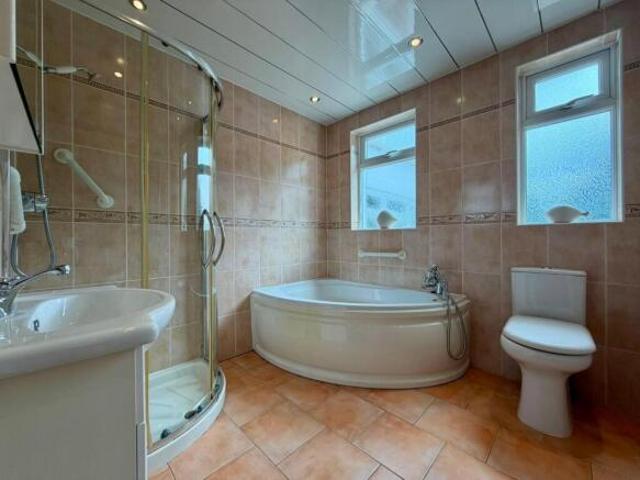 2 bedroom bungalow for sale in Fern Avenue, Fawdon, Newcastle upon Tyne, and Wear, NE3