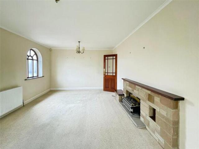 2 bedroom bungalow for sale in Firthwood Close, Coal Aston, Dronfield, Derbyshire, S18
