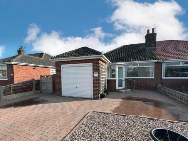 2 Bedroom Bungalow For Sale In Knott End On Sea