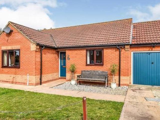 2 bedroom bungalow for sale in Kingfisher Drive Necton Swaffham Norfolk PE37 PE37