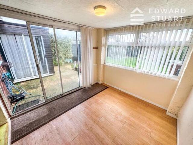 2 bedroom bungalow for sale in Oakdale Avenue, Peterborough, Cambridgeshire, PE2