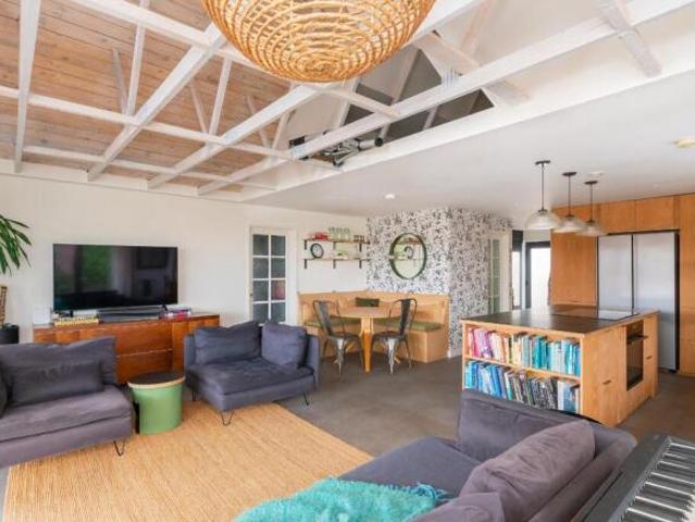 2 bedroom bungalow for sale in Osborne Road, Southville, BS3