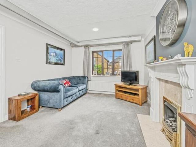 2 bedroom bungalow for sale in Lavender Court, Huddersfield, HD4