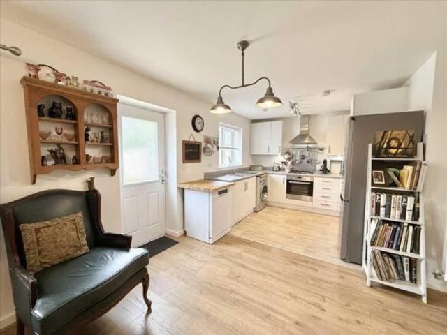 2 bedroom bungalow for sale in Lambert Gardens, Keyworth, NG12