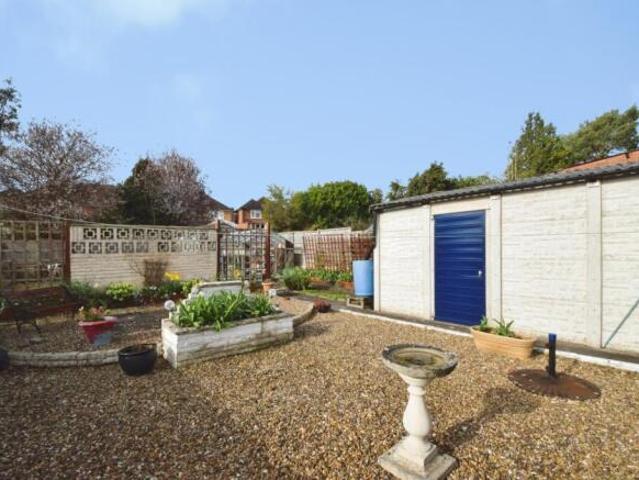 2 bedroom bungalow for sale in Moorgate Avenue, Birstall, Leicester, Leicestershire, LE4