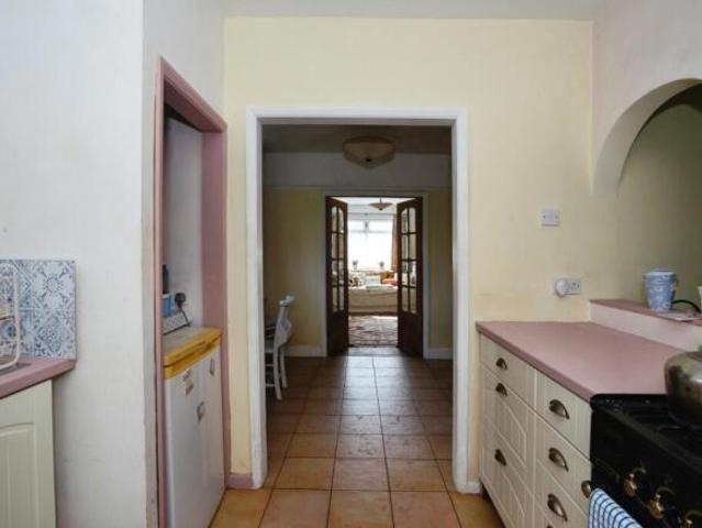 2 bedroom bungalow for sale in Maytree Avenue, Worthing, West Sussex, BN14