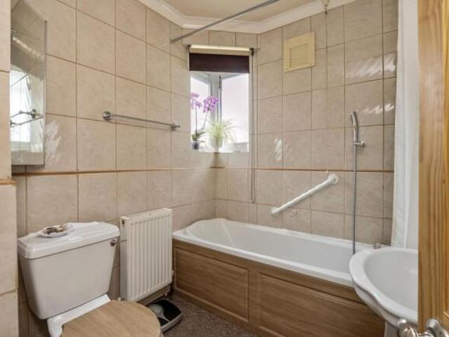 2 bedroom bungalow for sale in Mackie Avenue, Brighton, BN1