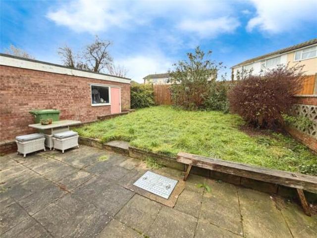 2 bedroom bungalow for sale in Malham Close, Lincoln, Lincolnshire, LN6