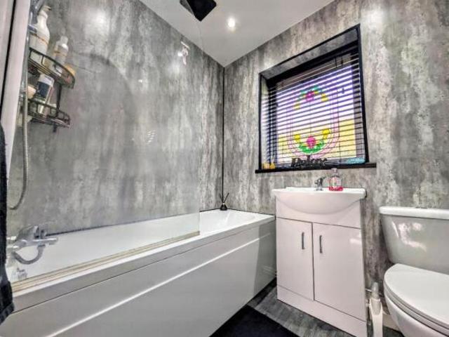 2 bedroom bungalow for sale in Marsh Lane, Farnworth, Bolton, BL4