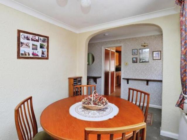 2 bedroom bungalow for sale in Metcalfe Avenue, Killamarsh, Sheffield, Derbyshire, S21