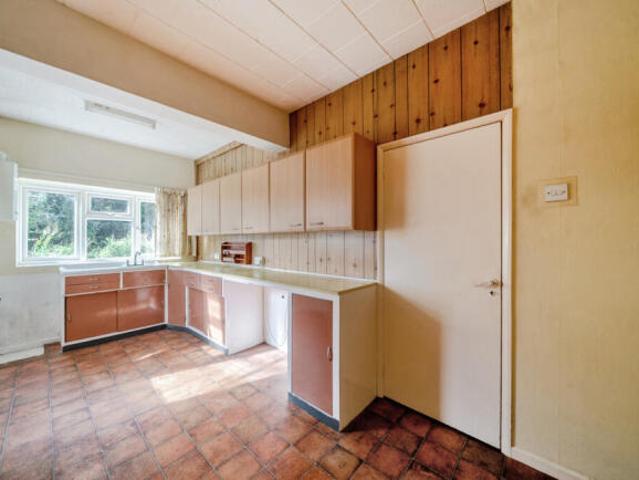 2 bedroom bungalow for sale in Newling Way, High Salvington, Worthing, West Sussex, BN13
