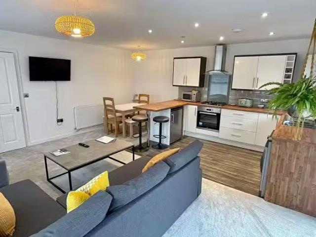 2 Bedroom Bungalow For Sale In Newton Road, Hereford, HR4