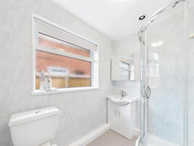 2 bedroom bungalow for sale in Sandycroft Road, Churchdown, Gloucester, Gloucestershire, GL3