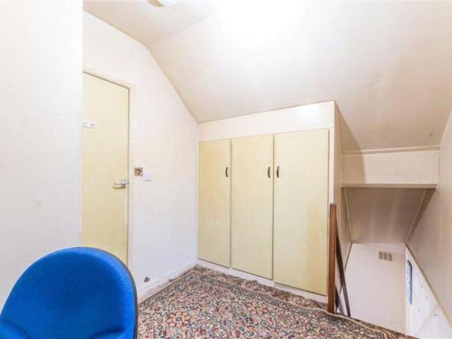2 bedroom bungalow for sale in Scatcherd Lane, Morley, Leeds, West Yorkshire, LS27
