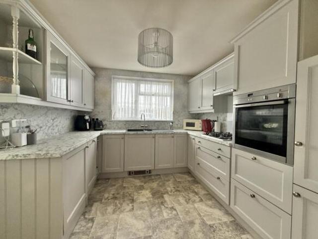 2 bedroom bungalow for sale in Shillingford Road, Alphington, EX2