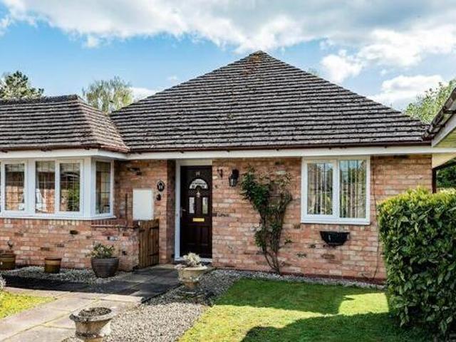2 Bedroom Bungalow For Sale In Stratford upon avon, Warwickshire