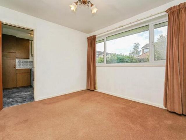 2 bedroom bungalow for sale in Swanswell Drive, Cheltenham, Gloucestershire, GL51