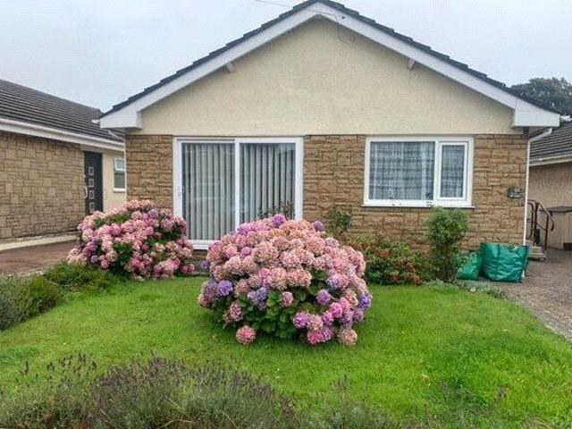 2 Bedroom Bungalow For Sale In Porthcawl